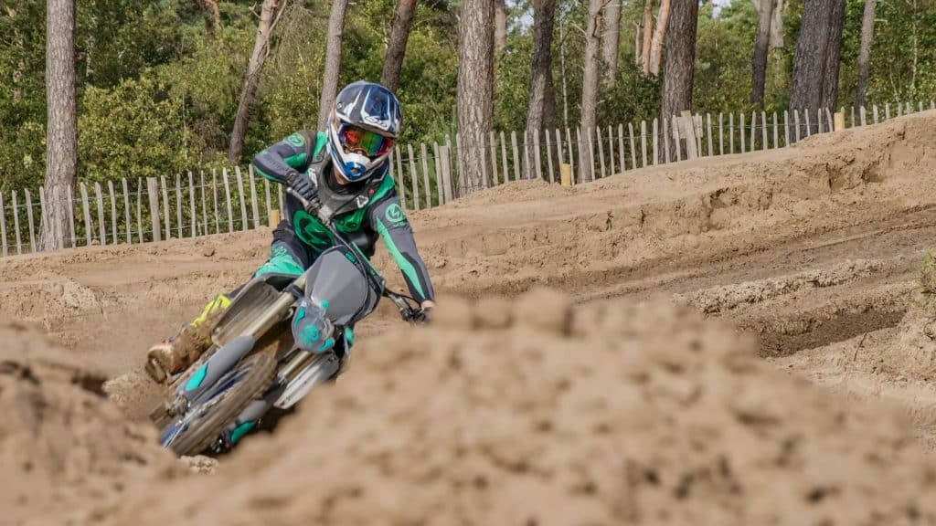 E Dirt Bikes - Electric Cycle Rider